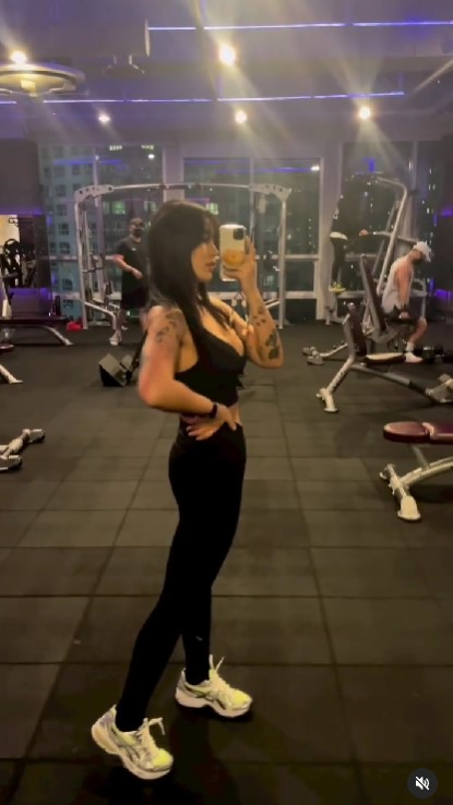 전다빈, 165cm-60kg 완벽한 글래머+애플힙 바디 ''오운완''::스포탈코리아