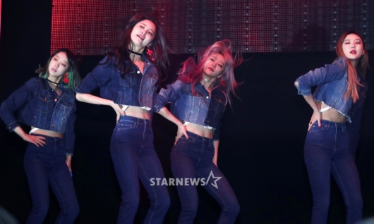 'Full Moon'으로 돌아온 EXID - 머니투데이