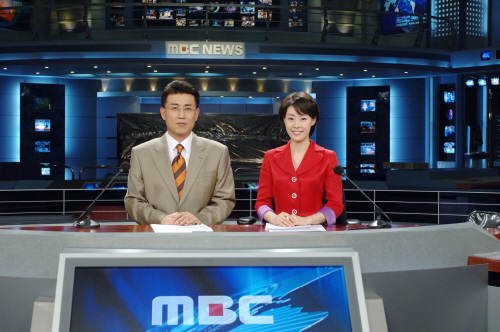 MBC '뉴스데스크', 주말에는 15분 빨리 스포츠뉴스부터 | 스타뉴스