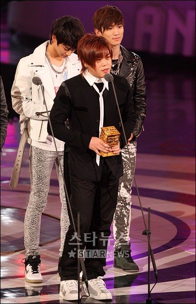 H.O.T, MKMF 10주년 기념 리멤버 1999상 수상 | 스타뉴스