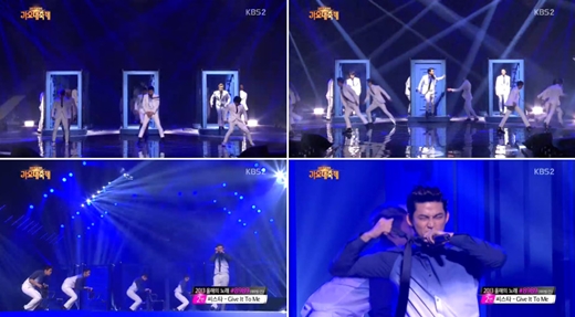 KBS 가요대축제 2PM, 화려한 퍼포먼스 '원조 짐승돌' | 스타뉴스