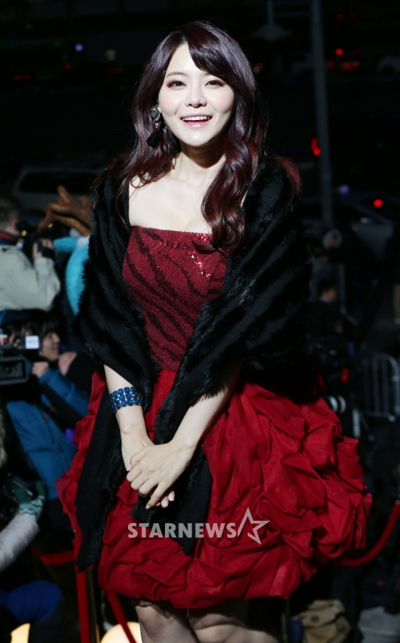 서유리, KBS '시간을 달리는 TV' MC 발탁 - 스타뉴스