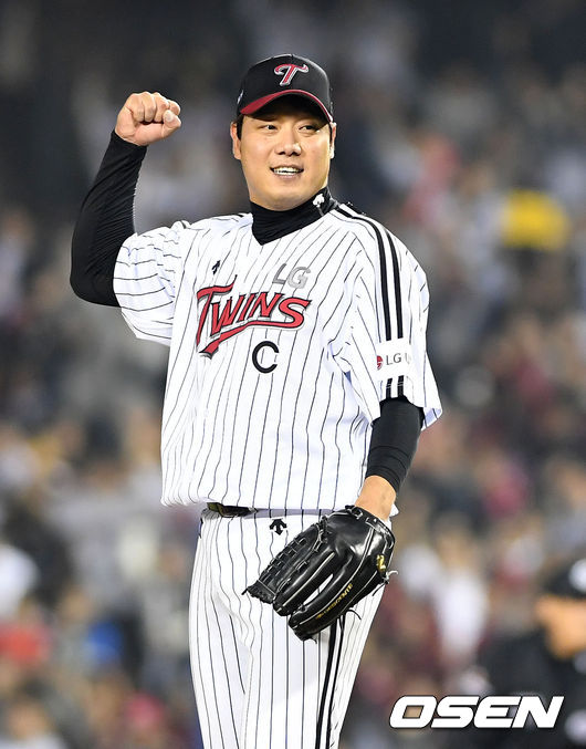 [WC2] '1회 악몽 떨친' 류제국, 눈부셨던 난공불락 모드 - 스타뉴스