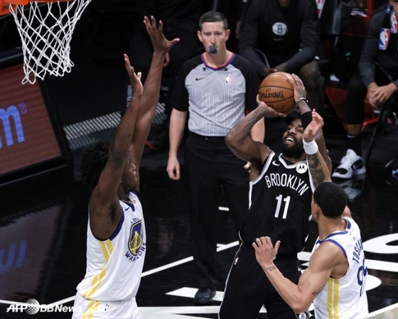 '어빙-듀란트 폭발' BKN, 커리 분전한 GSW 대파... 우승후보답네 | 스타뉴스