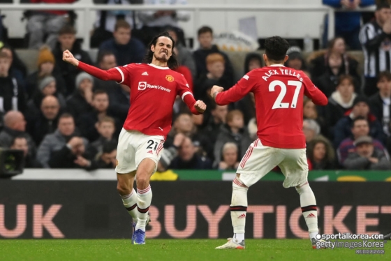 [EPL 19R] ‘카바니 골+데 헤아 선방’ 맨유, 뉴캐슬에 1-1로 진땀 무승부… 7위 유지 - 스타뉴스