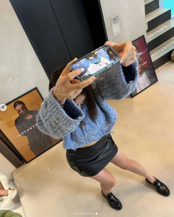 "MZ 그 잡채" 아이비, 셀카계의 이단아 '정수리 항공샷' 폭소[스타IN★] - 스타뉴스