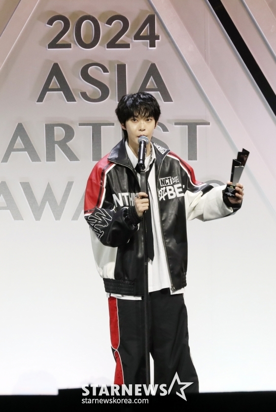 NCT 도영·WayV 텐·조유리, 베스트 초이스상 "내 자신 고생했다"[AAA 2024] | 스타뉴스