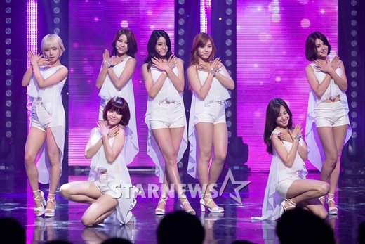 AOA, '1박2일' 특별출연...김주혁 등 멤버들 열광 - 스타뉴스