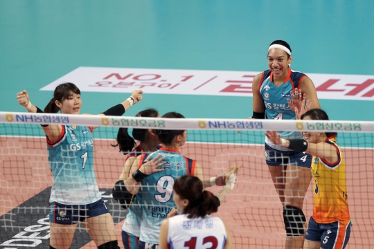 '4연패' GS, '꼴찌' KGC상대로 두 마리 토끼 잡을까 - 스타뉴스