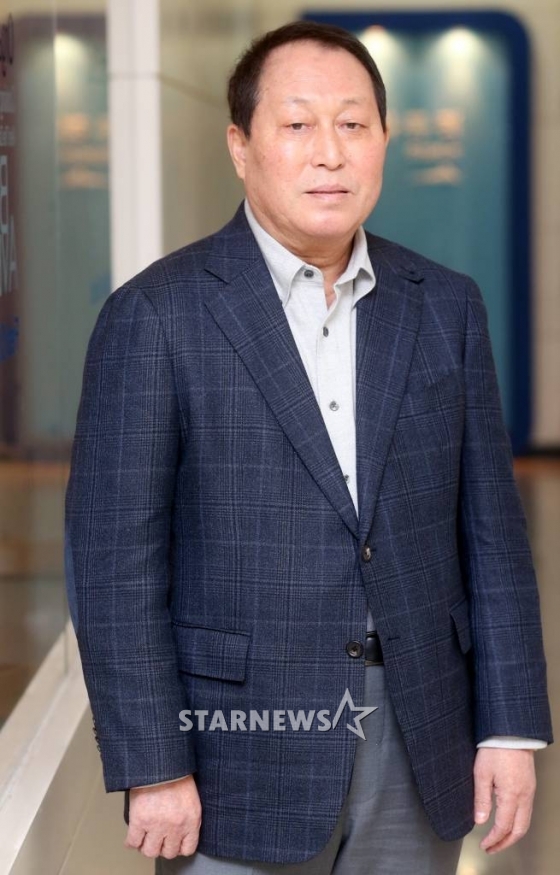 김인식 규칙위원장 "스피드업 규정, 시범경기 후 재논의할 것" | 스타뉴스