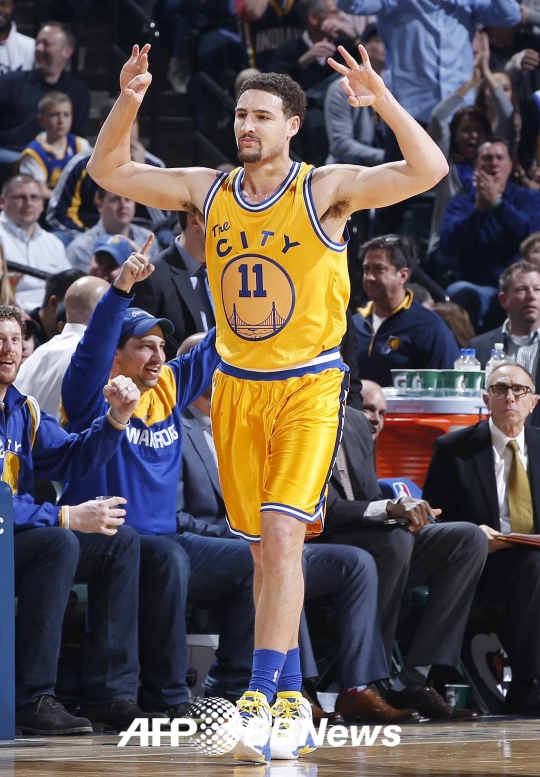 '발목 부상' GSW 탐슨 "통증 있지만 빨리 복귀하겠다" - 스타뉴스