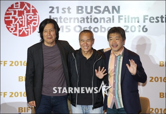 [BIFF한컷]"BIFF를 지켜야 아시아 영화가 산다"..거장 감독들의 외침 - 스타뉴스