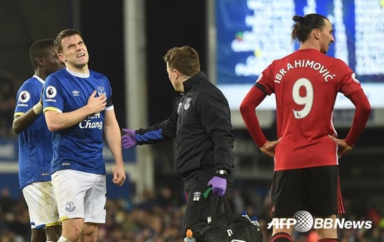 맨유, 에버튼 원정서 1-1 무승부…EPL 3G 연속 무승 - 스타뉴스