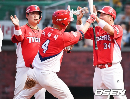 '17안타 15득점' KIA, SK 꺾고 7연승 | 스타뉴스