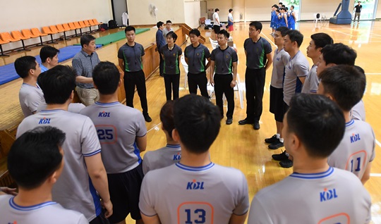 KBL, 2017-2018시즌 정규심판 명단 최종 확정 | 스타뉴스