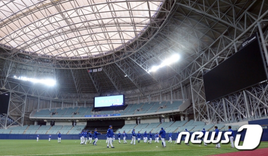 KBO, APBC 2017 공식 응원단과 함께 할 야구팬 모집 - 스타뉴스