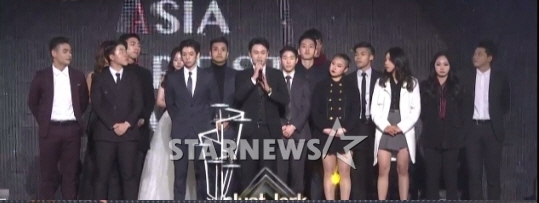 [2017AAA]저스트절크, AAA 초이스상 수상 - 스타뉴스