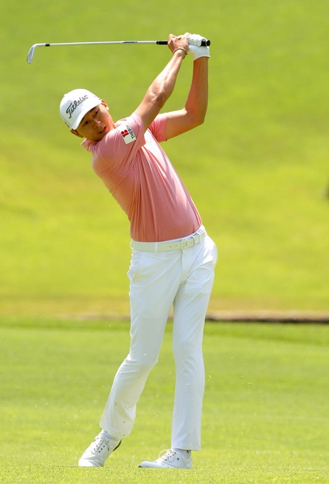 [KPGA] 이성호, KEB하나은행 인비테이셔널 3R 1위.. 생애 첫 우승 도전 - 스타뉴스