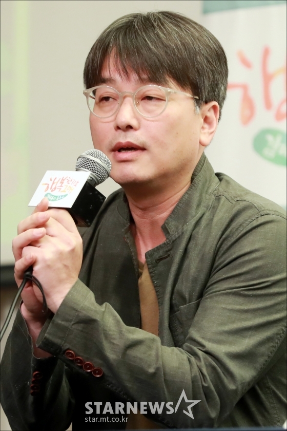 '톡투유2' PD "유리 MC 발탁 이유? 외모+인성+심성" | 스타뉴스