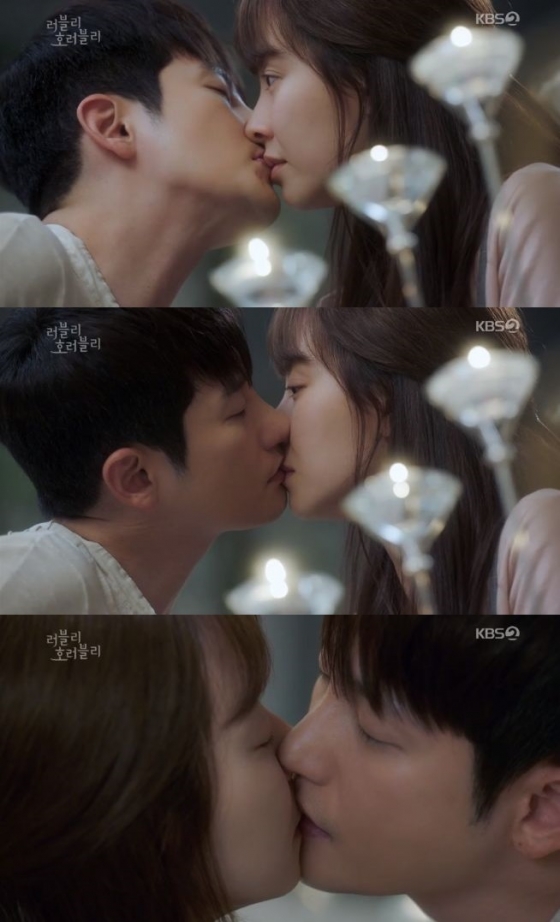 '러블리호러블리' 박시후♥송지효 키스..하얀모자女 정체 공개 [★밤TView] | 스타뉴스