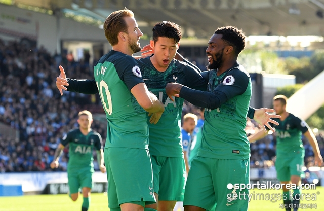 [EPL 7R] 손흥민 PK골 관여…토트넘, 허더즈필드에 2-0 승리 | 스타뉴스