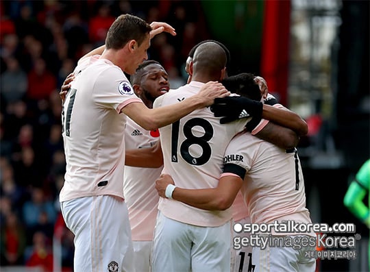 [EPL 11R] ‘래쉬포드 극장골’ 맨유, 본머스에 2-1 역전승...4G 무패+7위 도약 - 스타뉴스
