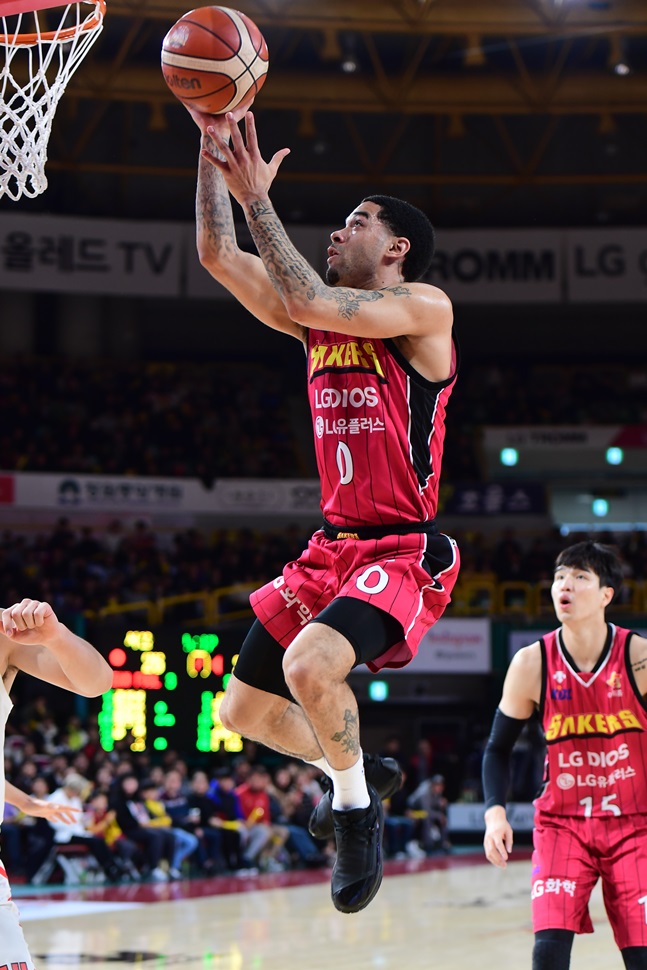 그레이 "아직 미국 시절의 내가 아니다... KBL 적응중" | 스타뉴스