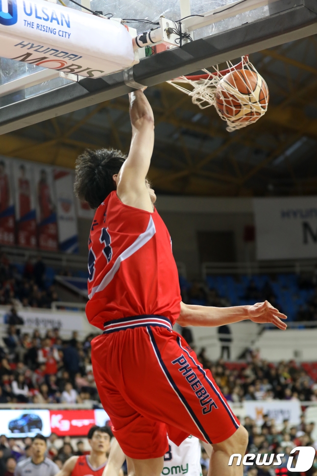 현대모비스, KBL 'D-리그' 2차 대회 우승! MVP 배수용 - 스타뉴스