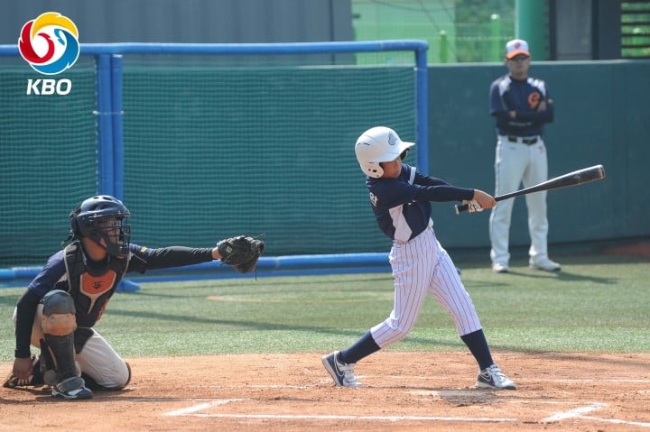 KBO, 2019년 유소년 야구장학금 신청 받는다 - 스타뉴스