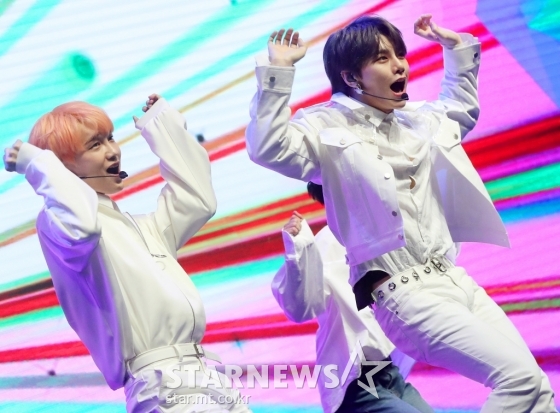 하나 된 JBJ95, 'AWAKE'로 깨운 청량 매력[종합] | 스타뉴스