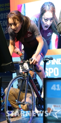 KSPO 인도어 사이클링 우승자 가려 - 스타뉴스