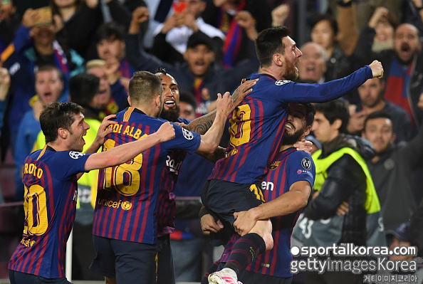 [UCL 4강] ‘메시 2골 원맨쇼’ 바르사, 리버풀과 홈 경기 3-0 완승… 결승행 행복회로 | 스타뉴스