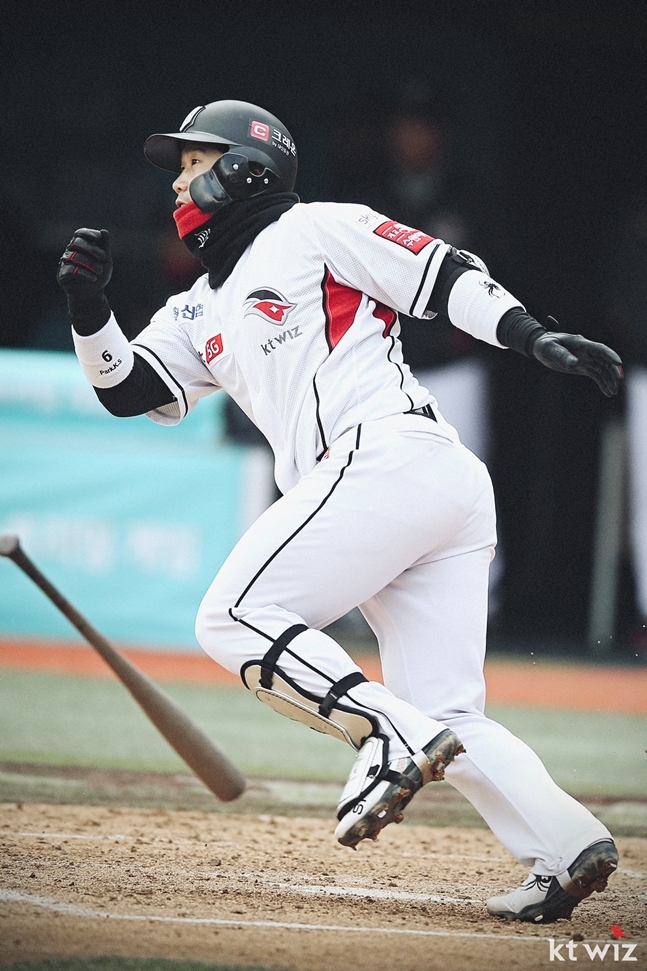 KT 위즈 박경수, 1500경기 출장 '-1'... KBO 44호-KT 2호 - 스타뉴스