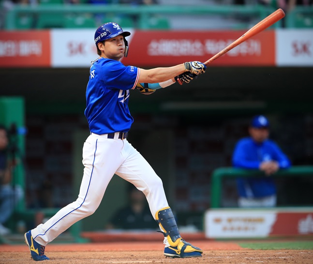 김상수, 소사 상대 투런포!... 삼성, KBO 최초 '4600홈런' 금자탑 [★현장] | 스타뉴스