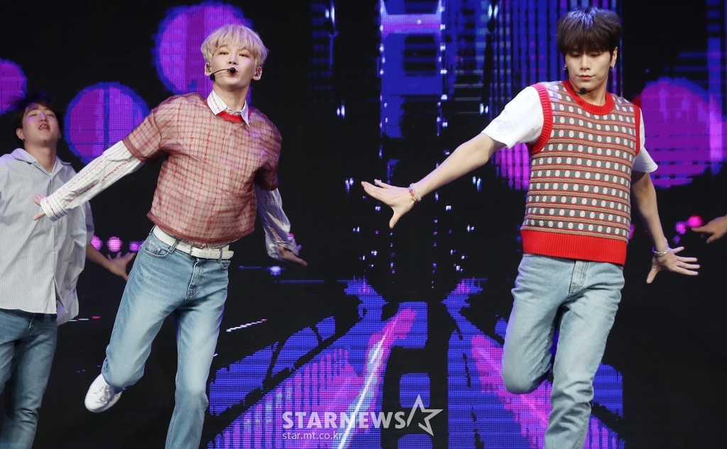 포토]JBJ95 '연습으로 만들어낸 칼 안무' | 스타뉴스