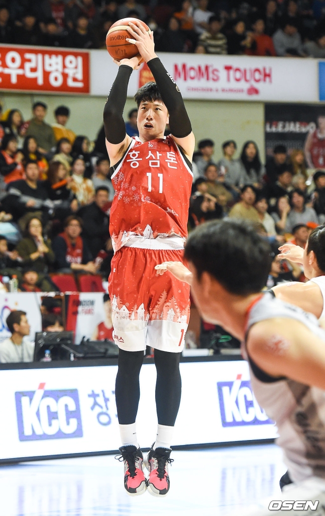 '4Q 3점포 2방' KGC 양희종 "들어갔을 때 '끝났다' 싶었다" [★현장] - 스타뉴스