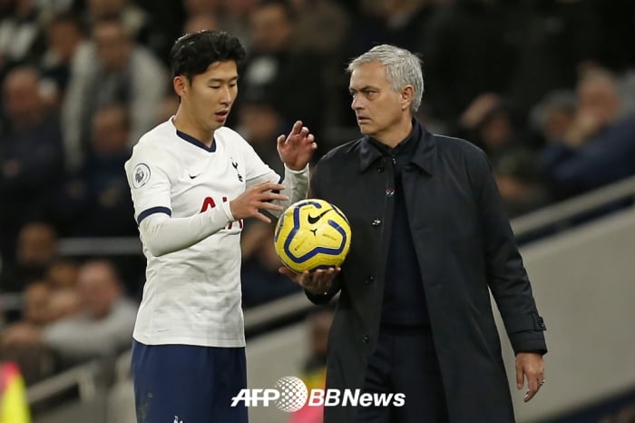 '혹사 논란에도...' SON, EPL 공식 이주의 베스트11 선정 - 스타뉴스