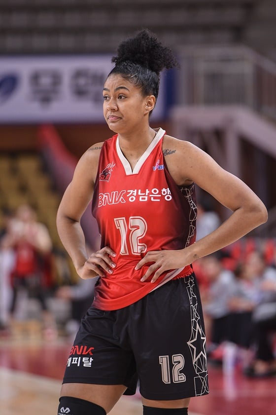 계약 파기한 '최고 외인' 단타스, WKBL서 다시 볼 수 있나 - 스타뉴스