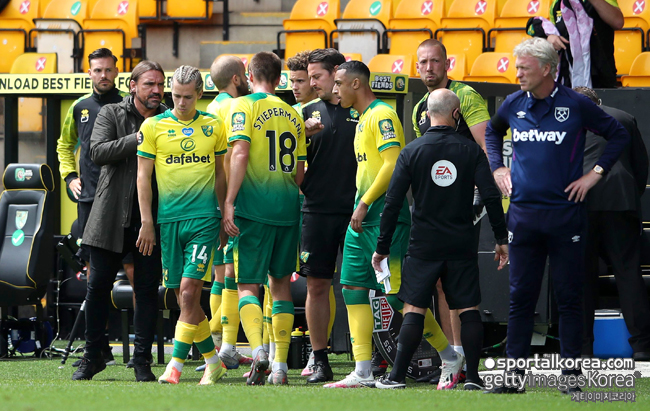 [EPL 35R] 노리치 시티, EPL 승격 1년 만에 강등…웨스트햄에 대패 | 스타뉴스