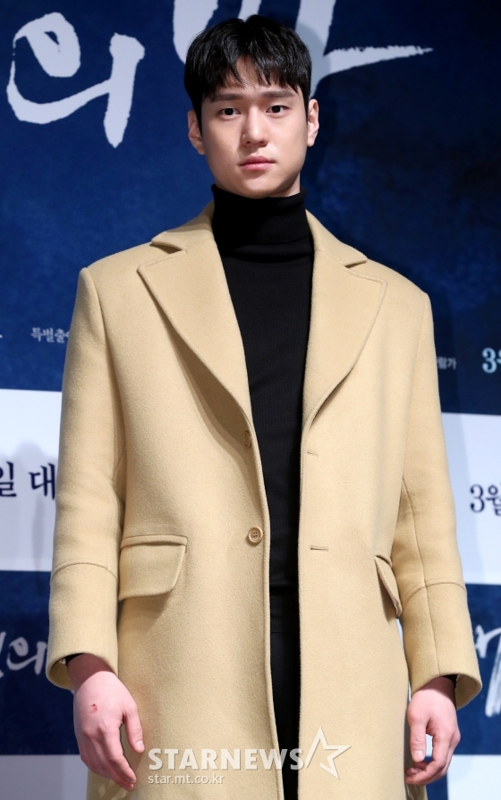 "사진 한번 찍었다가.." 고경표, 해명불구 유흥업소 출입 오해 '진땀'[★NEWSing] | 스타뉴스