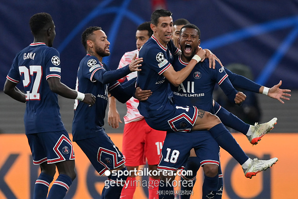 [UCL A조] PSG, ‘통한의 PK 실점’ 라이프치히와 2-2 무승부... 2위 추락 | 스타뉴스