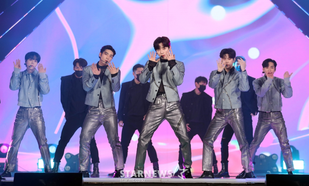 뉴이스트 '멋진 AAA 무대' [★포토] | 스타뉴스