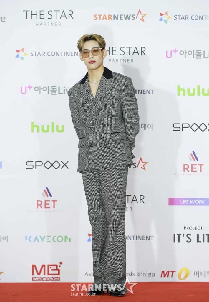 뱀뱀, AAA 베스트 아티스트 상 수상 "앞으로의 솔로 활동 자신감 얻었다"[2021 AAA] | 스타뉴스