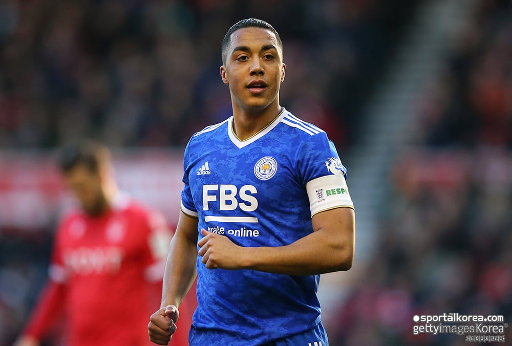 아스널, 벨기에 핵심 MF 영입 임박…변수는 ‘UCL 진출권’ - 스타뉴스