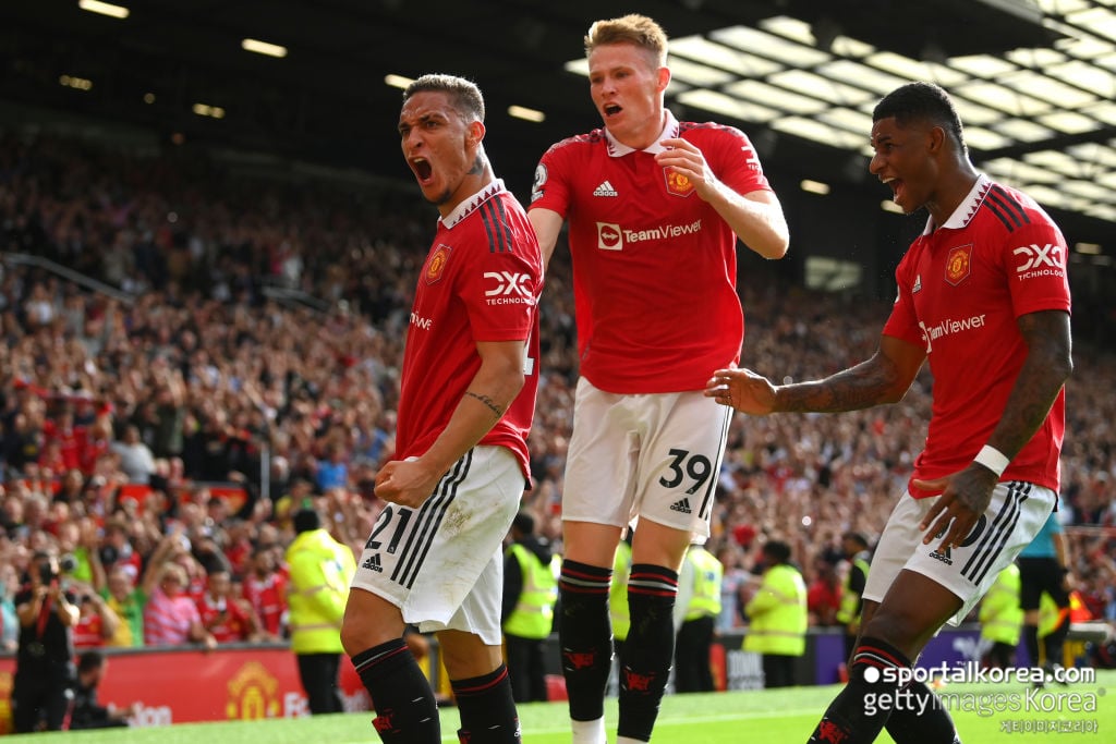 [EPL 6R] ‘안토니 데뷔골’ 맨유의 3-1 완승...아스널은 첫 패로 연승 마감 - 스타뉴스