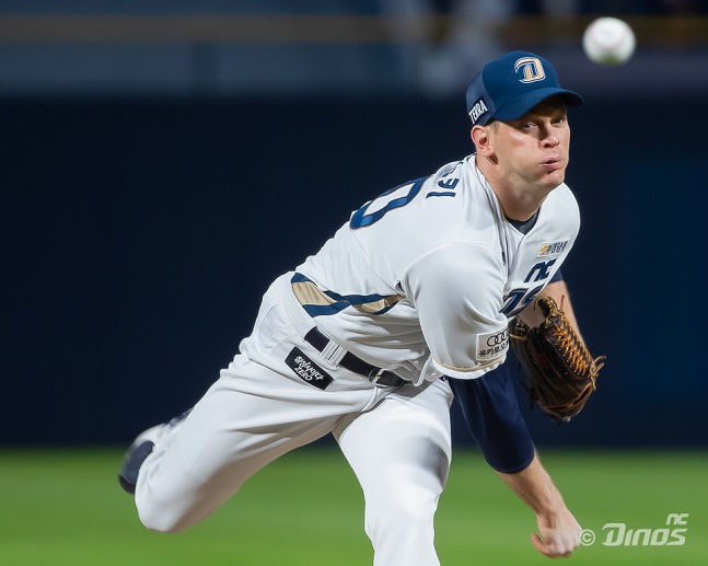 'NC서 은퇴식' 원하는 장수외인, KBO 122번째 등판 볼 수 있을까 | 스타뉴스