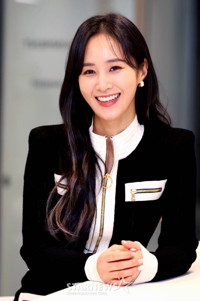 권유리 '연기돌'의 정석..2022 박수 받으며 '굿잡' [2022 AAA ★FOCUS] | 스타뉴스