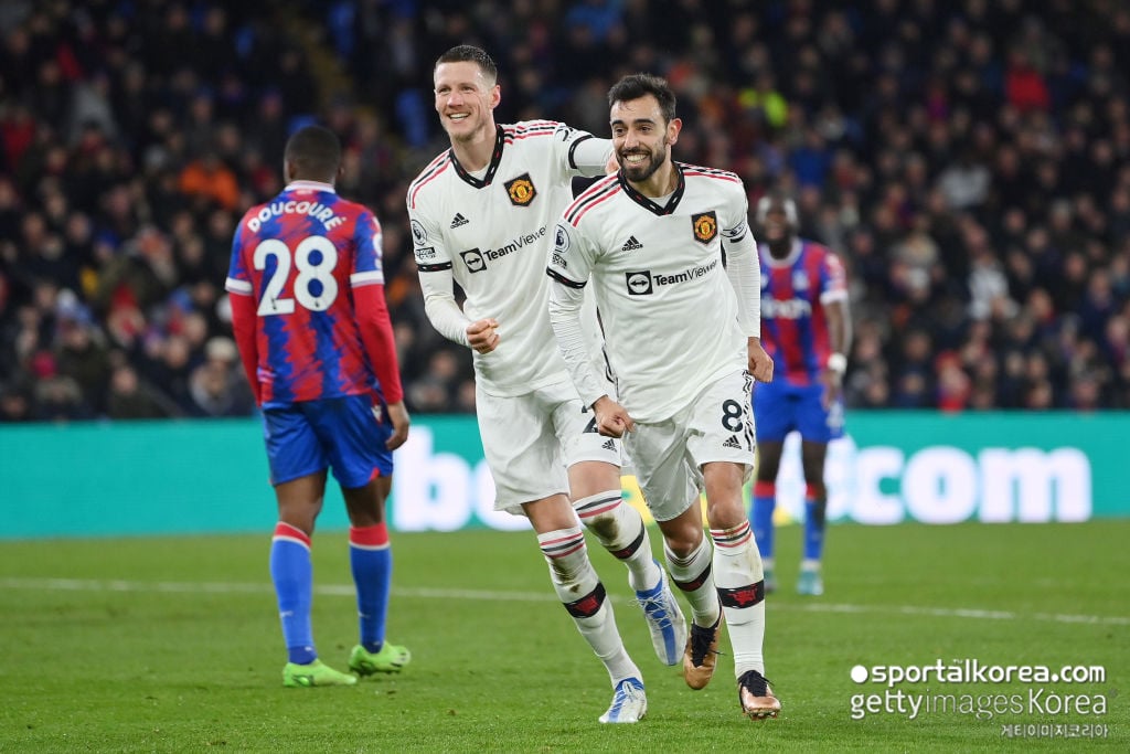 [EPL 7R] ‘막판 통한의 실점’ 맨유, C.팰리스와 1-1 무승부...2위 실패 - 스타뉴스