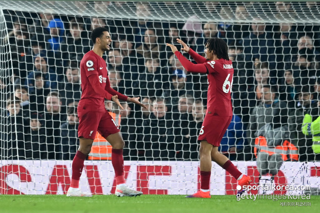 [EPL 23R] ‘살라-각포 골’ 리버풀, 에버턴에 2-0 승…9위 유지 | 스타뉴스