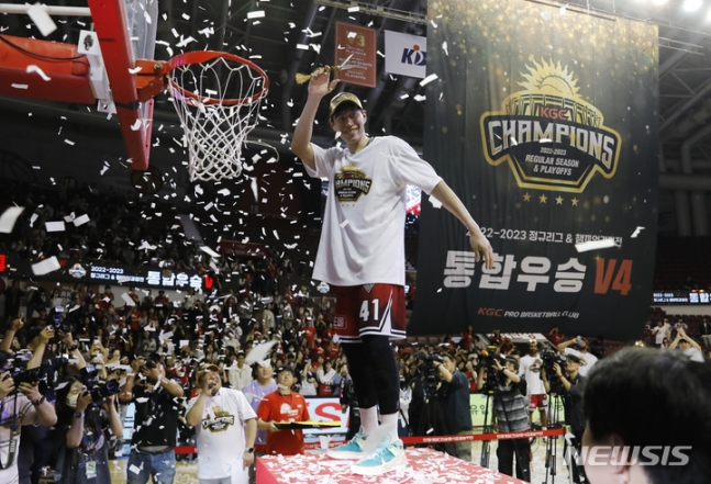 '오세근·문성곤·최준용 등' KBL, FA 47명 공시 - 스타뉴스